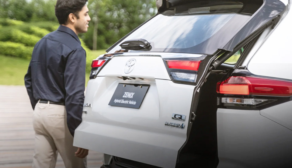 Toyota Zenix - Toyota Calamba Laguna